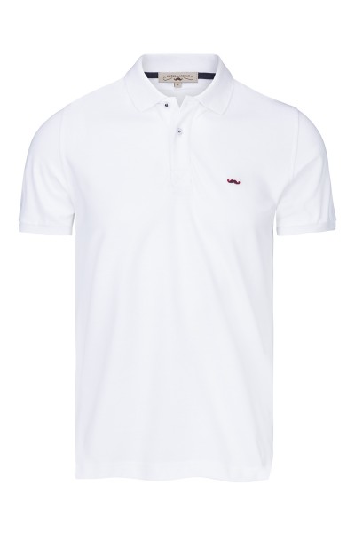 ¿Cómo vestir un polo? Descubre el básico con alma deportiva